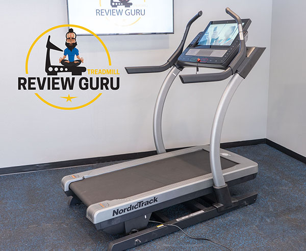 NordicTrack Commercial x22i Incline Trainer Treadmill Detailed Review ...