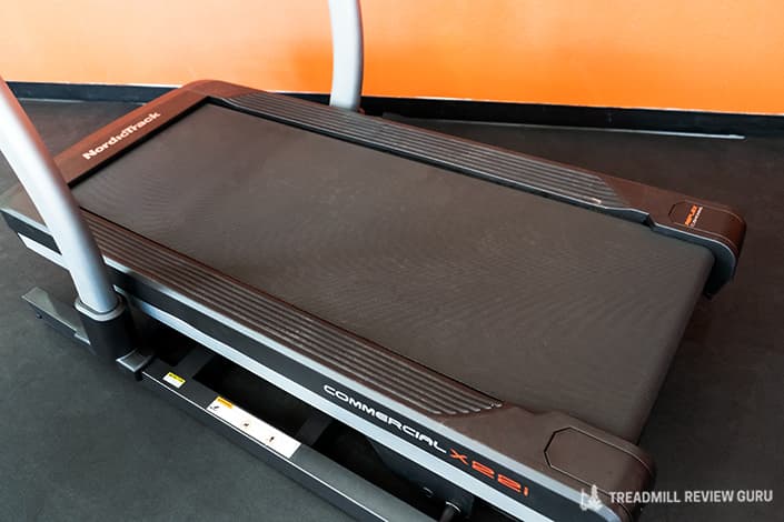 NordicTrack Commercial x22i Incline Trainer Treadmill Detailed Review ...