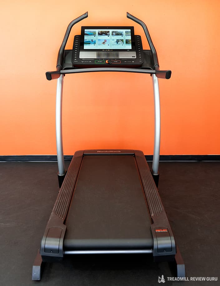 NordicTrack Commercial x22i Incline Trainer Treadmill Detailed Review ...