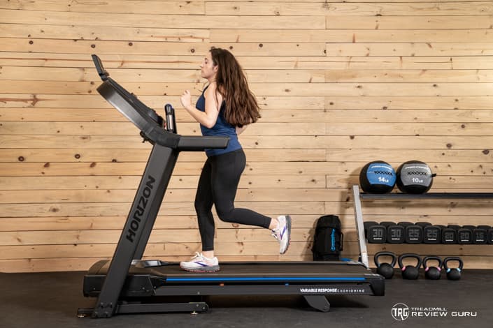 Horizon 7.0 AT Treadmill Review 2024 | TreadmillReviewGuru.com